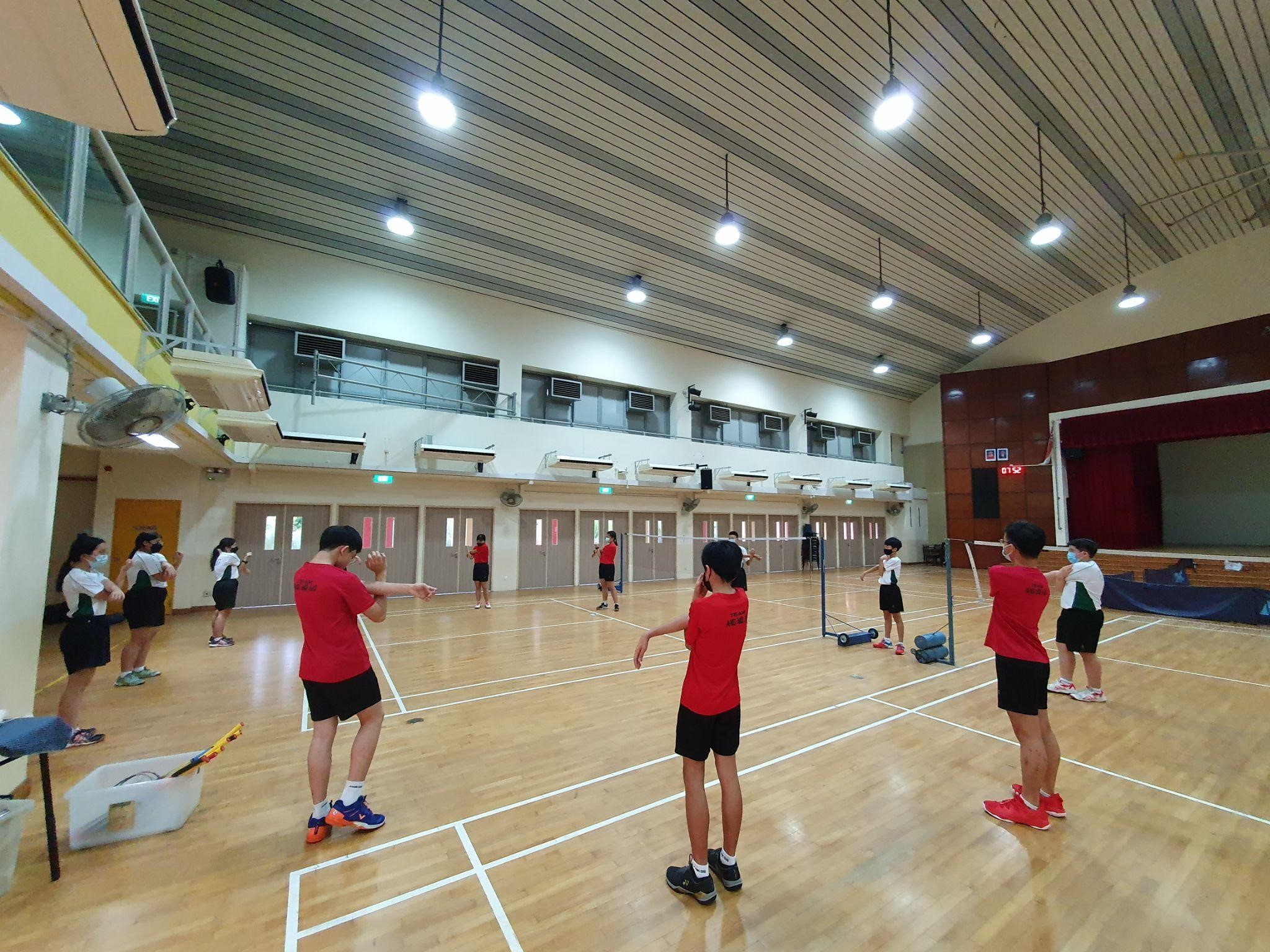 Badminton